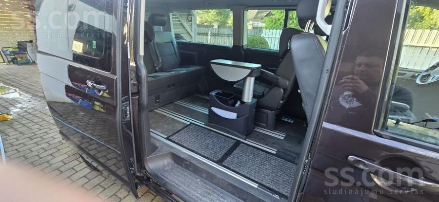 Brūns Volkswagen Multivan 2013 Ogre, ar dzinēja tilpumu 2.00 L un nobraukumu 178 tūkst. km par 19876 €, foto 11 vietnē AUTOMOTO.COM.LV