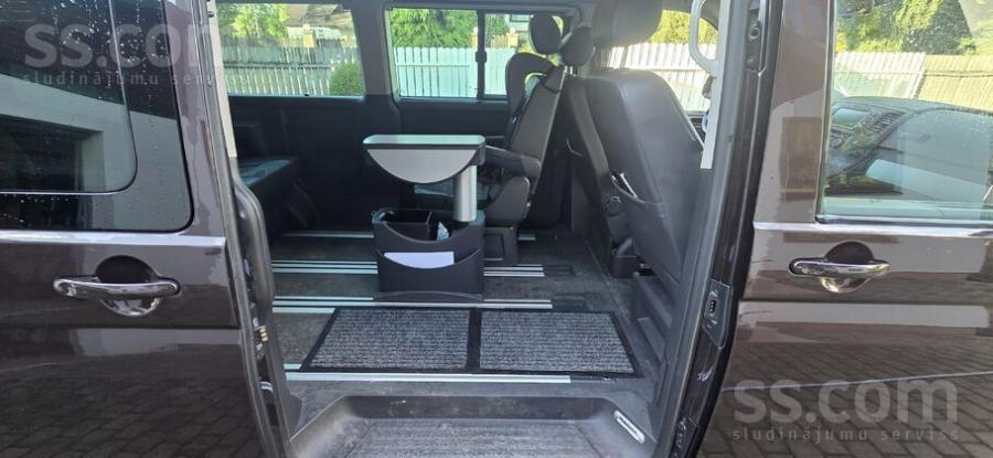 Brūns Volkswagen Multivan 2013 Ogre, ar dzinēja tilpumu 2.00 L un nobraukumu 178 tūkst. km par 19876 €, foto 24 vietnē AUTOMOTO.COM.LV