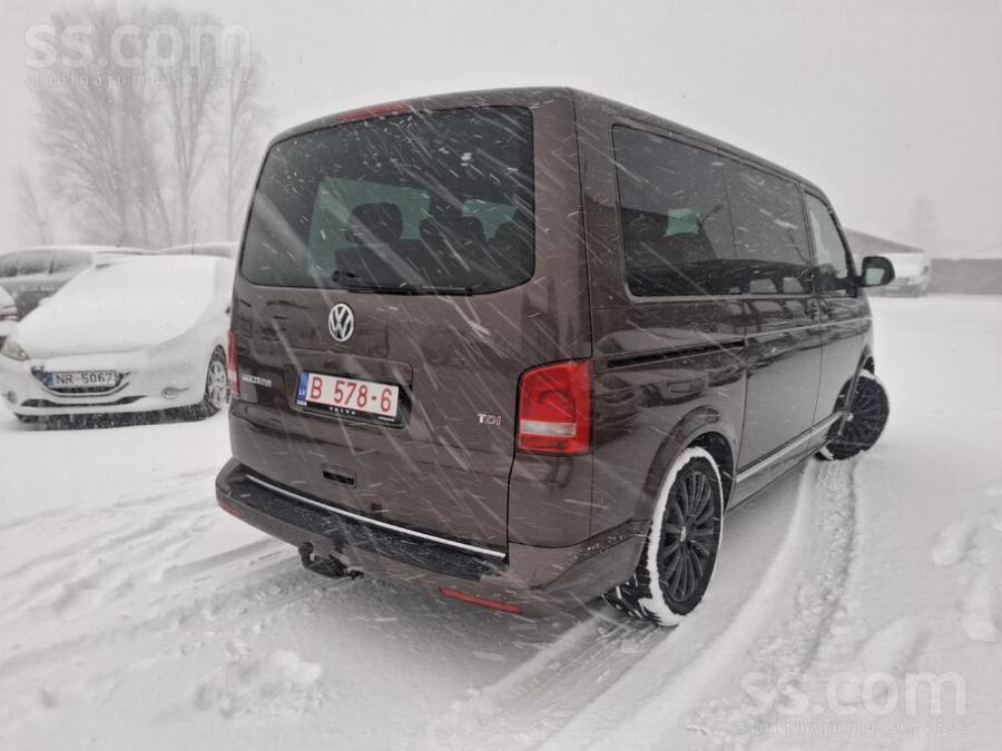 Brūns Volkswagen Multivan 2014 Talsi, ar dzinēja tilpumu 2.00 L un nobraukumu 197 tūkst. km par 17800 €, foto 5 vietnē AUTOMOTO.COM.LV