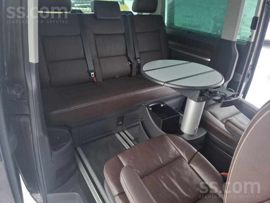 Brūns Volkswagen Multivan 2014 Talsi, ar dzinēja tilpumu 2.00 L un nobraukumu 197 tūkst. km par 17800 €, foto 21 vietnē AUTOMOTO.COM.LV