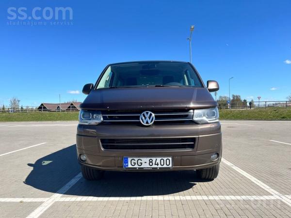Brūns Volkswagen Multivan 2014 Rēzekne, ar dzinēja tilpumu 2.00 L un nobraukumu 357 tūkst. km par 14500 €, foto 2 vietnē AUTOMOTO.COM.LV