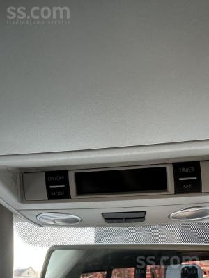Brown Volkswagen Multivan 2014 in Rezekne, with an engine capacity of 2.00 L and mileage of 226 thousand km for 19400 €, photo 14 on AUTOMOTO.COM.LV