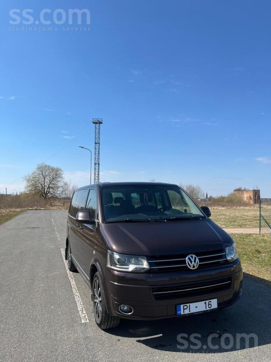 Brūns Volkswagen Multivan 2015 Jelgava, ar dzinēja tilpumu 2.00 L un nobraukumu 0 tūkst. km par 14000 €, foto 1 vietnē AUTOMOTO.COM.LV