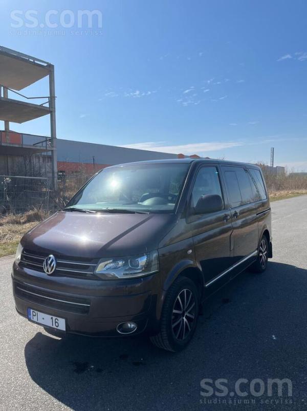 Brūns Volkswagen Multivan 2015 Jelgava, ar dzinēja tilpumu 2.00 L un nobraukumu 0 tūkst. km par 14000 €, foto 2 vietnē AUTOMOTO.COM.LV