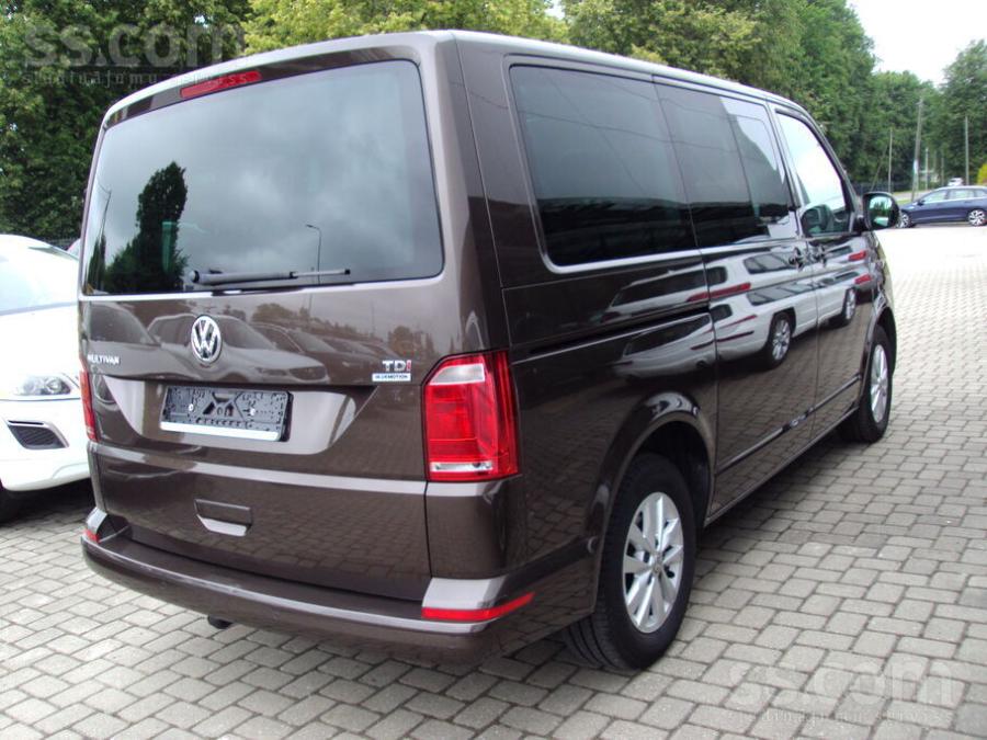 Brown Volkswagen Multivan 2015 in Riga, with an engine capacity of 2.00 L and mileage of 169 thousand km for 24500 €, photo 4 on AUTOMOTO.COM.LV