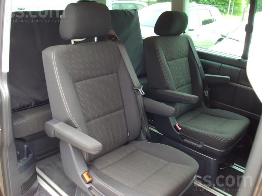 Brown Volkswagen Multivan 2015 in Riga, with an engine capacity of 2.00 L and mileage of 169 thousand km for 24500 €, photo 6 on AUTOMOTO.COM.LV