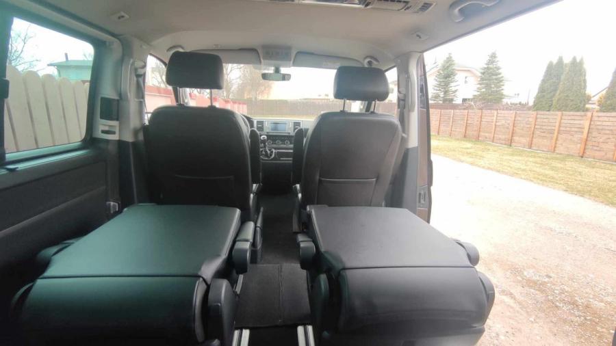 Brown Volkswagen Multivan 2016 in Maardu, with an engine capacity of 0.00 L and mileage of 205 thousand km for 20000 €, photo 21 on AUTOMOTO.COM.LV