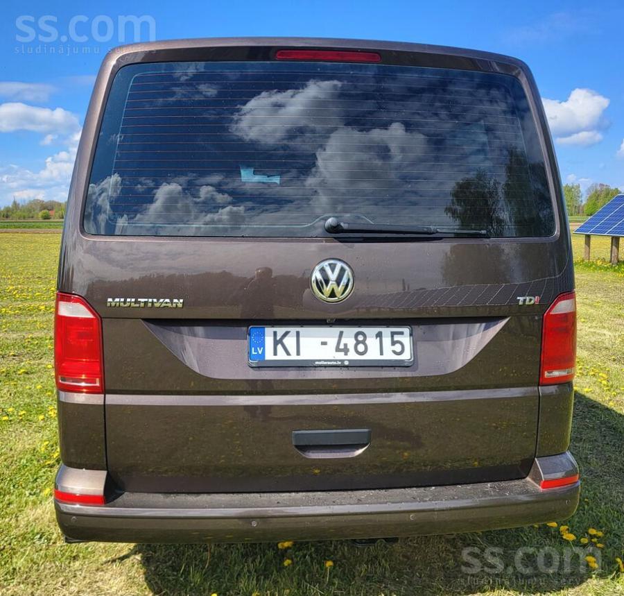 Brown Volkswagen Multivan 2017 in Cesis, with an engine capacity of 2.00 L and mileage of 288 thousand km for 24000 €, photo 7 on AUTOMOTO.COM.LV