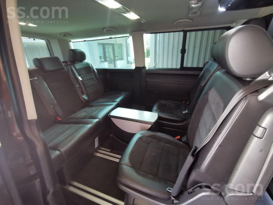 Brown Volkswagen Multivan 2017 in Liepaja, with an engine capacity of 2.00 L and mileage of 196 thousand km for 25500 €, photo 12 on AUTOMOTO.COM.LV