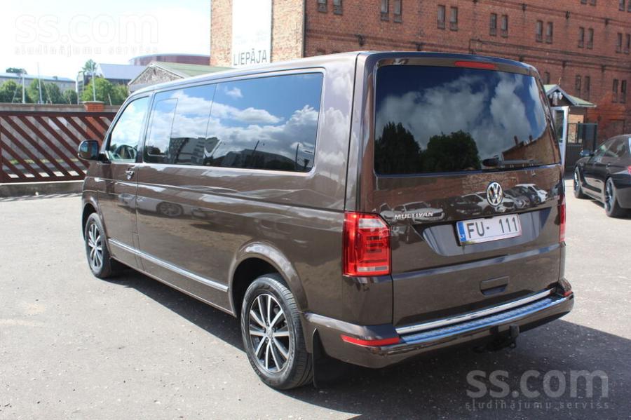 Brūns Volkswagen Multivan 2017 Liepāja, ar dzinēja tilpumu 2.00 L un nobraukumu 196 tūkst. km par 25000 €, foto 4 vietnē AUTOMOTO.COM.LV