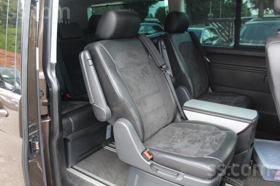 Brūns Volkswagen Multivan 2017 Liepāja, ar dzinēja tilpumu 2.00 L un nobraukumu 196 tūkst. km par 25000 €, foto 11 vietnē AUTOMOTO.COM.LV