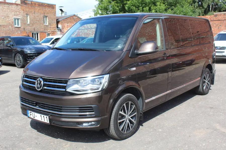 Brūns Volkswagen Multivan 2017 Liepāja, ar dzinēja tilpumu 2.00 L un nobraukumu 196 tūkst. km par 25000 €, foto 3 vietnē AUTOMOTO.COM.LV