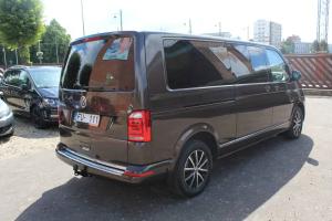 Brūns Volkswagen Multivan 2017 Liepāja, ar dzinēja tilpumu 2.00 L un nobraukumu 196 tūkst. km par 25000 €, foto 5 vietnē AUTOMOTO.COM.LV
