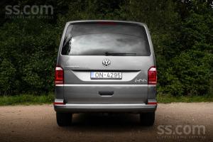 Brūns Volkswagen Multivan 2019 Rīga, ar dzinēja tilpumu 2.00 L un nobraukumu 131 tūkst. km par 26600 €, foto 5 vietnē AUTOMOTO.COM.LV