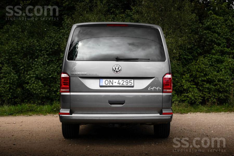 Brūns Volkswagen Multivan 2019 Rīga, ar dzinēja tilpumu 2.00 L un nobraukumu 131 tūkst. km par 26600 €, foto 5 vietnē AUTOMOTO.COM.LV