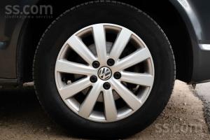 Brūns Volkswagen Multivan 2019 Rīga, ar dzinēja tilpumu 2.00 L un nobraukumu 131 tūkst. km par 26600 €, foto 16 vietnē AUTOMOTO.COM.LV