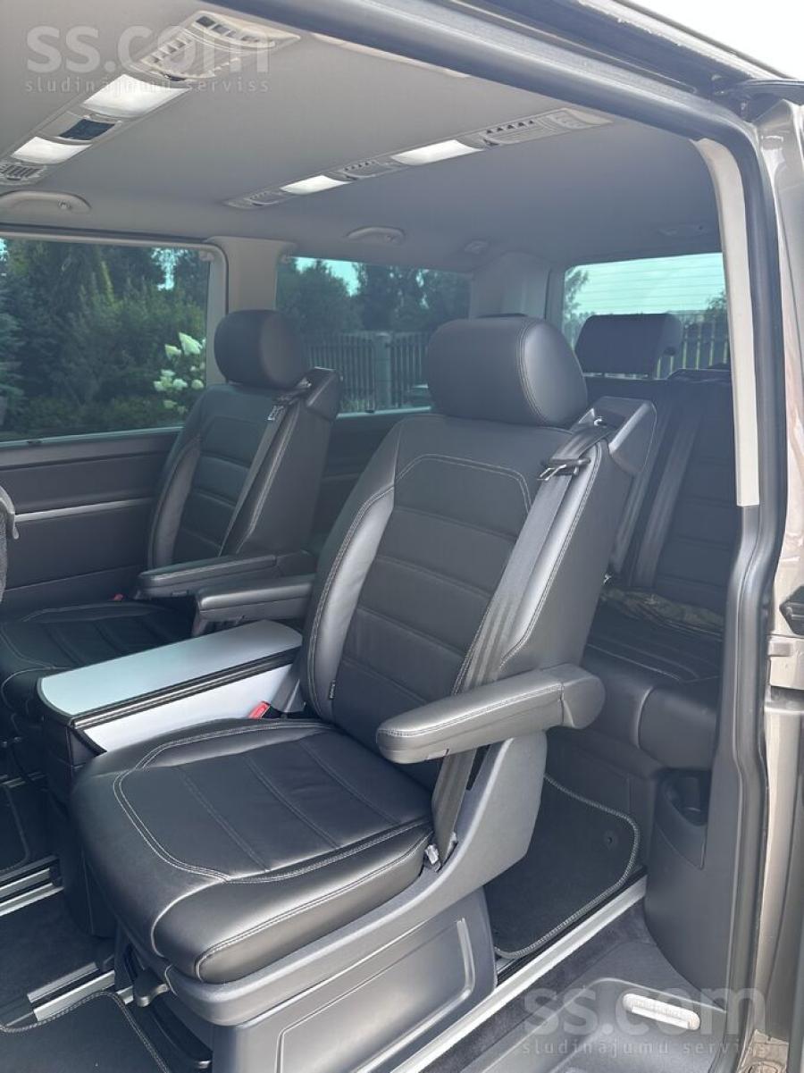 Brūns Volkswagen Multivan 2021 Rīga, ar dzinēja tilpumu 2.00 L un nobraukumu 84 tūkst. km par 49500 €, foto 8 vietnē AUTOMOTO.COM.LV