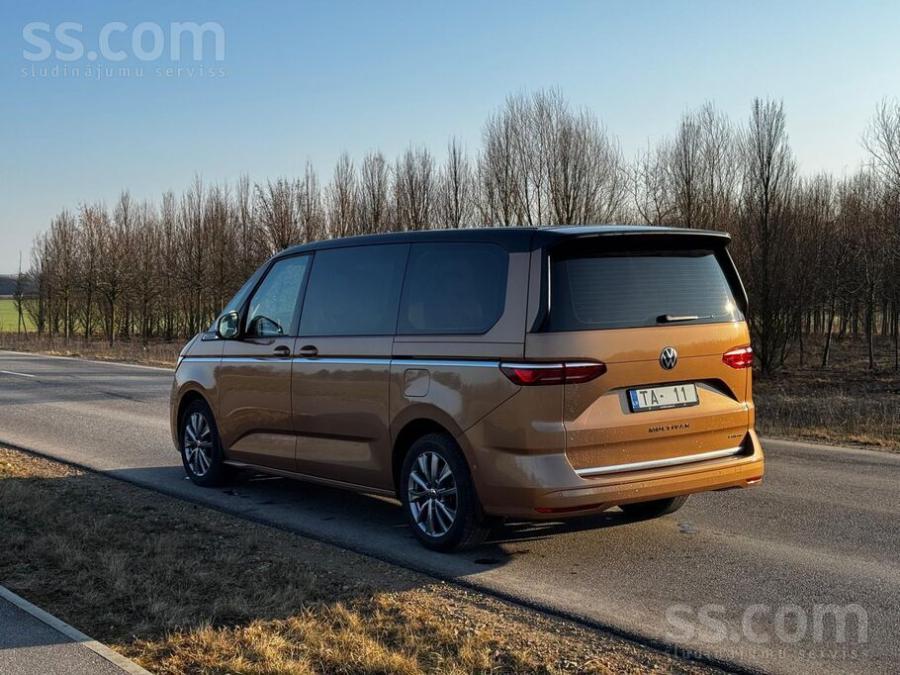 Коричневый Фольксваген Мультиван 2024 в Рига, объемом двигателя 1.40 л и пробегом 49 тыс. км за 62000 €, фото 4 на AUTOMOTO.COM.LV
