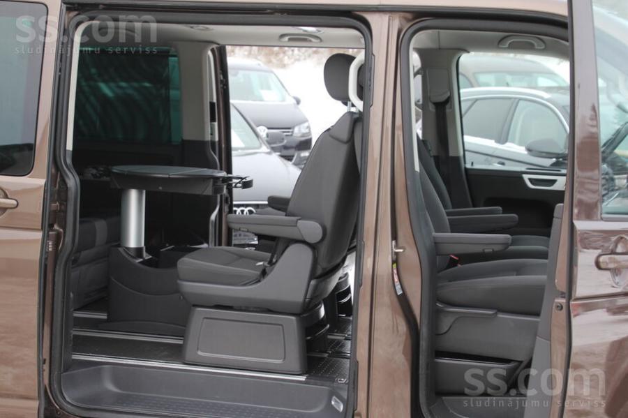 Brūns Volkswagen Multivan 2010 Tukums, ar dzinēja tilpumu 2.00 L un nobraukumu 270 tūkst. km par 16000 €, foto 10 vietnē AUTOMOTO.COM.LV