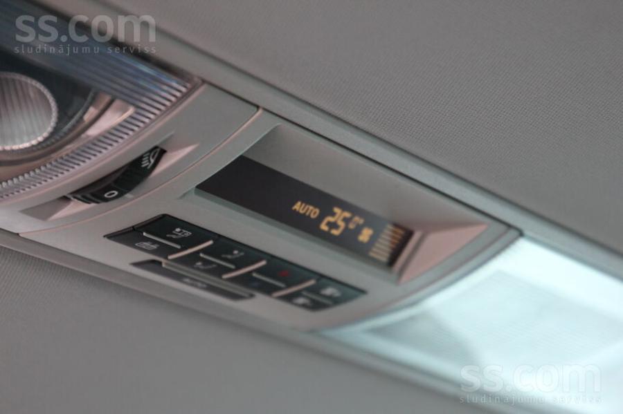 Brūns Volkswagen Multivan 2010 Tukums, ar dzinēja tilpumu 2.00 L un nobraukumu 270 tūkst. km par 16000 €, foto 22 vietnē AUTOMOTO.COM.LV