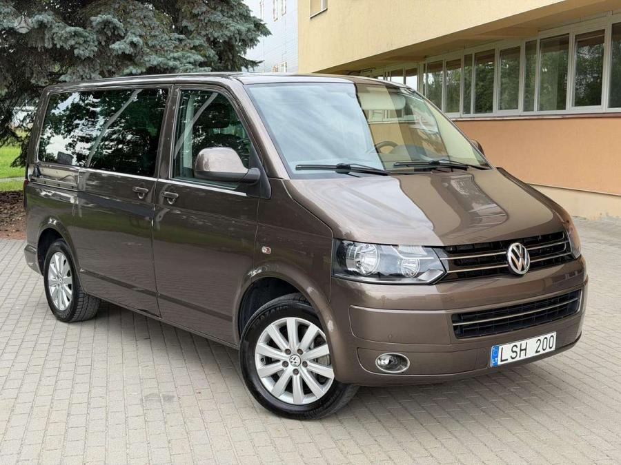 Brown Volkswagen Multivan 2010 in Kaunas, with an engine capacity of 1.97 L and mileage of 440 thousand km for 10300 €, photo 4 on AUTOMOTO.COM.LV
