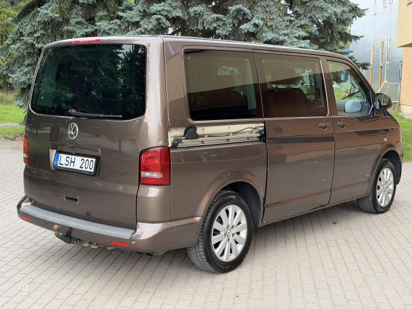 Brūns Volkswagen Multivan 2010 Kauņa, ar dzinēja tilpumu 1.97 L un nobraukumu 440 tūkst. km par 10300 €, foto 4 vietnē AUTOMOTO.COM.LV