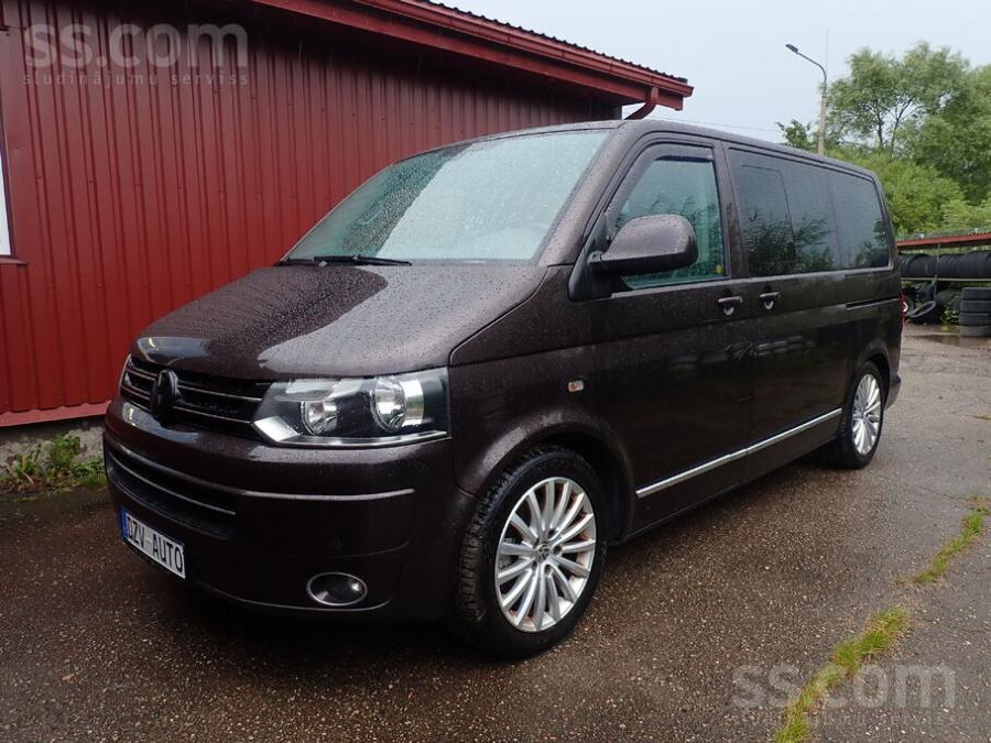 Brown Volkswagen Multivan 2010 in Liepaja, with an engine capacity of 2.00 L and mileage of 221 thousand km for 14550 €, photo 5 on AUTOMOTO.COM.LV