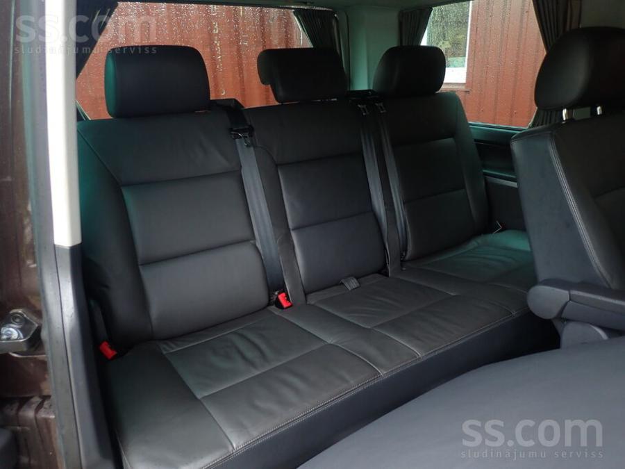 Brown Volkswagen Multivan 2010 in Liepaja, with an engine capacity of 2.00 L and mileage of 221 thousand km for 14550 €, photo 7 on AUTOMOTO.COM.LV