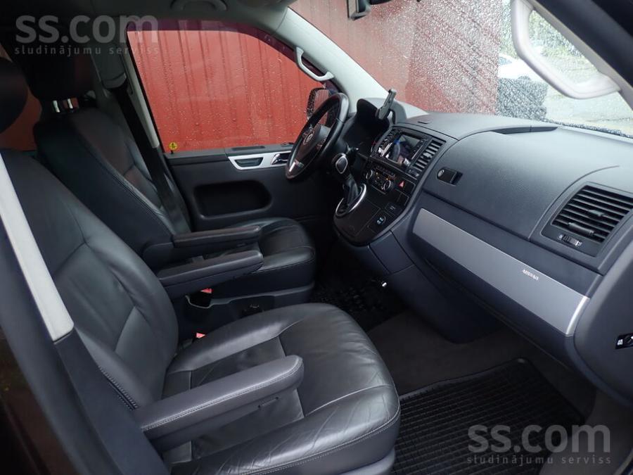 Brown Volkswagen Multivan 2010 in Liepaja, with an engine capacity of 2.00 L and mileage of 221 thousand km for 14550 €, photo 9 on AUTOMOTO.COM.LV