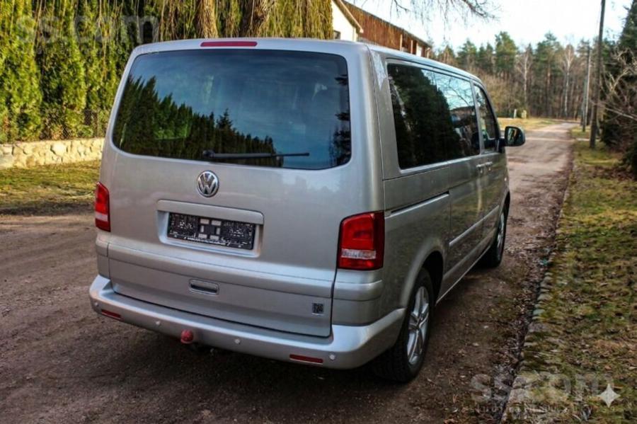 Brūns Volkswagen Multivan 2011 Jelgava, ar dzinēja tilpumu 2.00 L un nobraukumu 210 tūkst. km par 14996 €, foto 5 vietnē AUTOMOTO.COM.LV