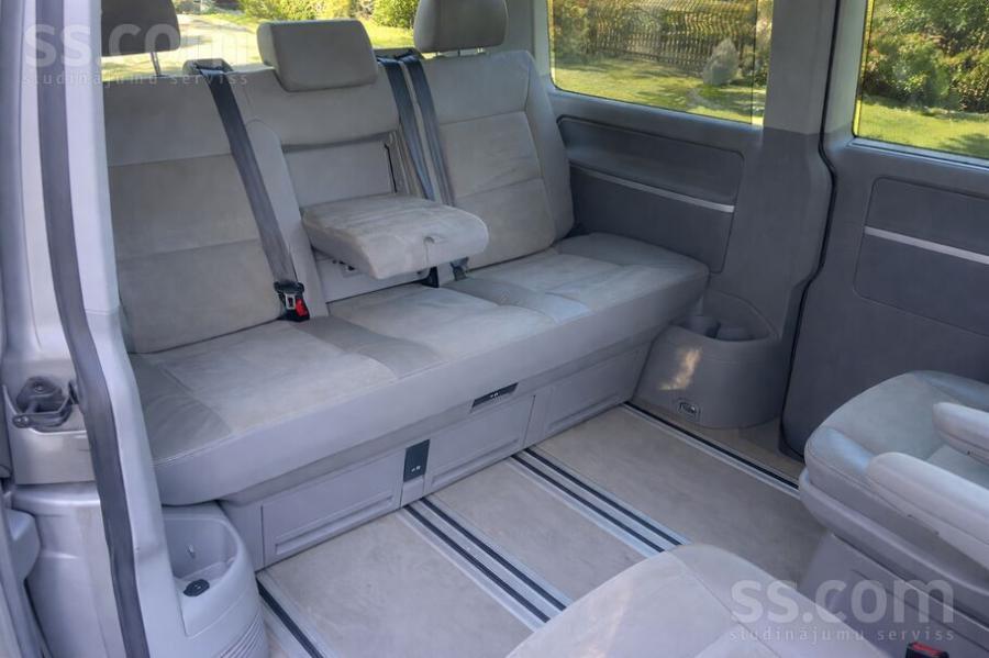 Brūns Volkswagen Multivan 2011 Jelgava, ar dzinēja tilpumu 2.00 L un nobraukumu 210 tūkst. km par 14996 €, foto 6 vietnē AUTOMOTO.COM.LV