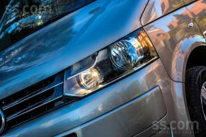 Brūns Volkswagen Multivan 2011 Jelgava, ar dzinēja tilpumu 2.00 L un nobraukumu 210 tūkst. km par 14996 €, foto 23 vietnē AUTOMOTO.COM.LV