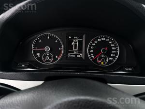 Brūns Volkswagen Multivan 2011 Jelgava, ar dzinēja tilpumu 2.00 L un nobraukumu 210 tūkst. km par 14996 €, foto 25 vietnē AUTOMOTO.COM.LV