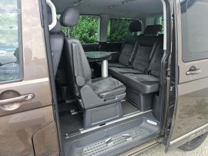 Brūns Volkswagen Multivan 2011 Kauņa, ar dzinēja tilpumu 2.00 L un nobraukumu 223 tūkst. km par 9500 €, foto 9 vietnē AUTOMOTO.COM.LV