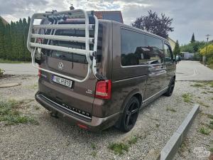 Brown Volkswagen Multivan 2011 in Kaunas, with an engine capacity of 2.00 L and mileage of 223 thousand km for 9500 €, photo 4 on AUTOMOTO.COM.LV