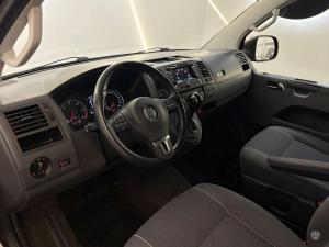 Brūns Volkswagen Multivan 2011 Marijampole, ar dzinēja tilpumu 1.97 L un nobraukumu 221 tūkst. km par 14999 €, foto 3 vietnē AUTOMOTO.COM.LV