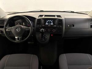 Brūns Volkswagen Multivan 2011 Marijampole, ar dzinēja tilpumu 1.97 L un nobraukumu 221 tūkst. km par 14999 €, foto 14 vietnē AUTOMOTO.COM.LV