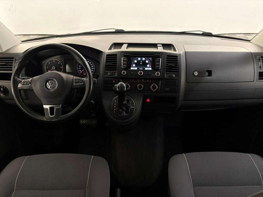 Brūns Volkswagen Multivan 2011 Marijampole, ar dzinēja tilpumu 1.97 L un nobraukumu 221 tūkst. km par 14999 €, foto 14 vietnē AUTOMOTO.COM.LV