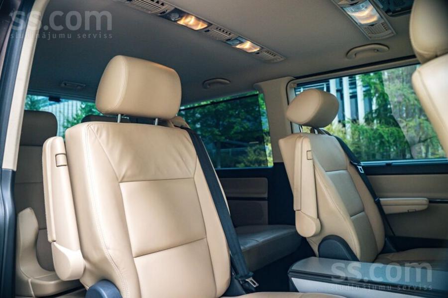 Brown Volkswagen Multivan 2013 in Riga, with an engine capacity of 2.00 L and mileage of 150 thousand km for 21990 €, photo 15 on AUTOMOTO.COM.LV