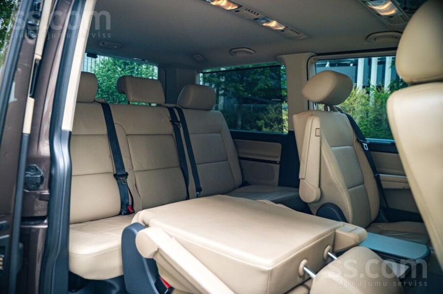 Brown Volkswagen Multivan 2013 in Riga, with an engine capacity of 2.00 L and mileage of 150 thousand km for 21990 €, photo 16 on AUTOMOTO.COM.LV