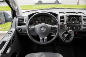 Brown Volkswagen Multivan 2013 in Kaunas, with an engine capacity of 2.00 L and mileage of 237 thousand km for 14300 €, photo 11 on AUTOMOTO.COM.LV
