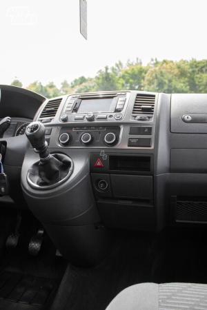 Brown Volkswagen Multivan 2013 in Kaunas, with an engine capacity of 2.00 L and mileage of 237 thousand km for 14300 €, photo 17 on AUTOMOTO.COM.LV