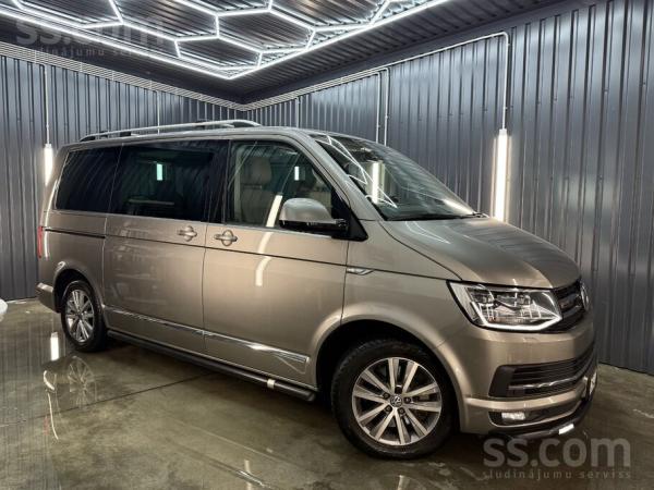 Brown Volkswagen Multivan 2015 in Valka, with an engine capacity of 2.00 L and mileage of 226 thousand km for 26999 €, photo 7 on AUTOMOTO.COM.LV