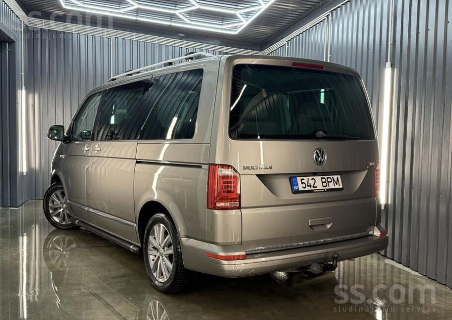 Brown Volkswagen Multivan 2015 in Valka, with an engine capacity of 2.00 L and mileage of 226 thousand km for 26999 €, photo 12 on AUTOMOTO.COM.LV