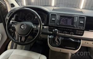Brown Volkswagen Multivan 2015 in Valka, with an engine capacity of 2.00 L and mileage of 226 thousand km for 26999 €, photo 27 on AUTOMOTO.COM.LV