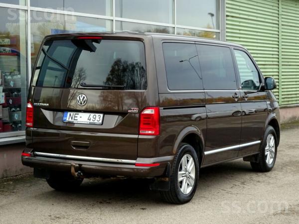 Brūns Volkswagen Multivan 2015 Rīga, ar dzinēja tilpumu 2.00 L un nobraukumu 309 tūkst. km par 17900 €, foto 2 vietnē AUTOMOTO.COM.LV