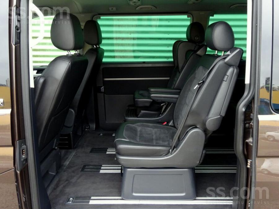 Brūns Volkswagen Multivan 2015 Rīga, ar dzinēja tilpumu 2.00 L un nobraukumu 309 tūkst. km par 17900 €, foto 8 vietnē AUTOMOTO.COM.LV