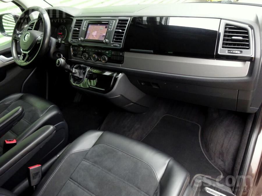 Brūns Volkswagen Multivan 2015 Rīga, ar dzinēja tilpumu 2.00 L un nobraukumu 309 tūkst. km par 17900 €, foto 9 vietnē AUTOMOTO.COM.LV