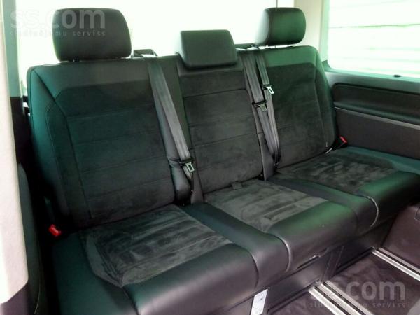 Brūns Volkswagen Multivan 2015 Rīga, ar dzinēja tilpumu 2.00 L un nobraukumu 309 tūkst. km par 17900 €, foto 10 vietnē AUTOMOTO.COM.LV