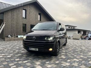 Brown Volkswagen Multivan 2015 in Jelgava, with an engine capacity of 2.00 L and mileage of 385 thousand km for 16900 €, photo 4 on AUTOMOTO.COM.LV